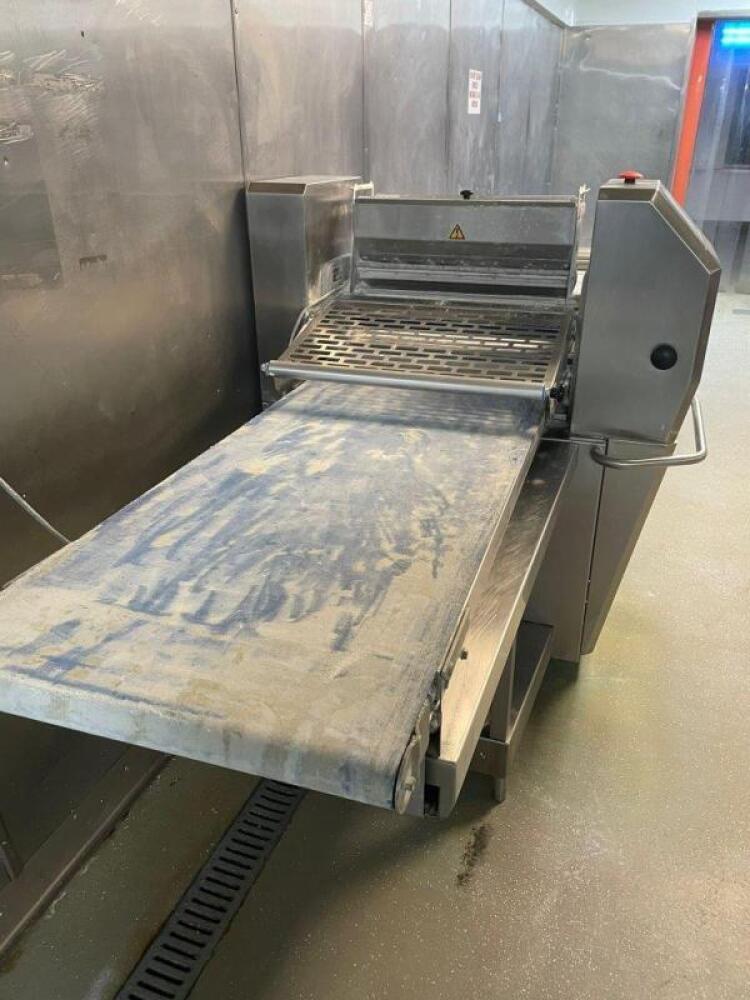 RONDO COMPASS 3000HD Electronic Dough Sheeter with Flour Duster, Lid ...
