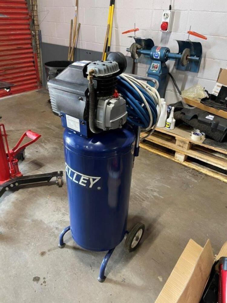 VALLEY Mobile Vertical Air Compressor ETCOMP03-100CE with 100 Litre Air ...