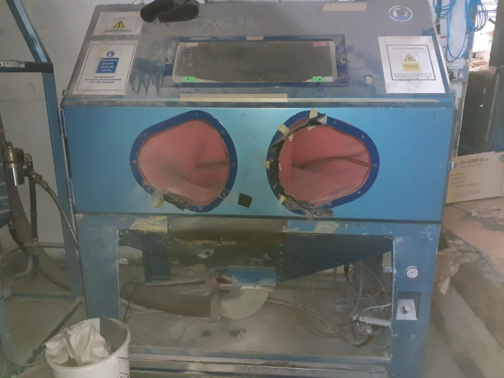 GUYSON Euroblast 7PF Shot Blast Cabinet; Year 2004; Serial Number ...