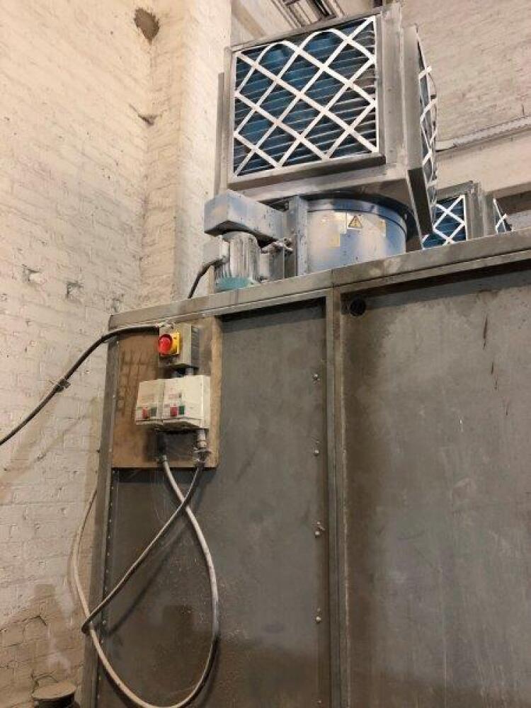 6 Panel Self Contained Spray Booth Enclosure; 3400mm (W) x 3200mm (D ...