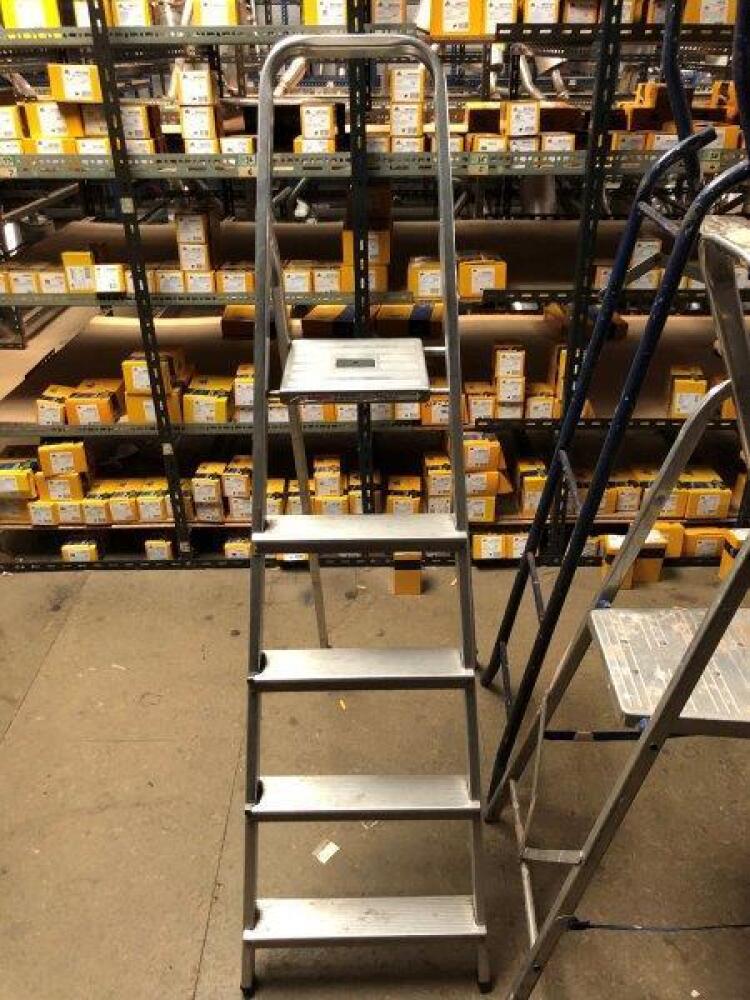 3 x Small Warehouse Steps