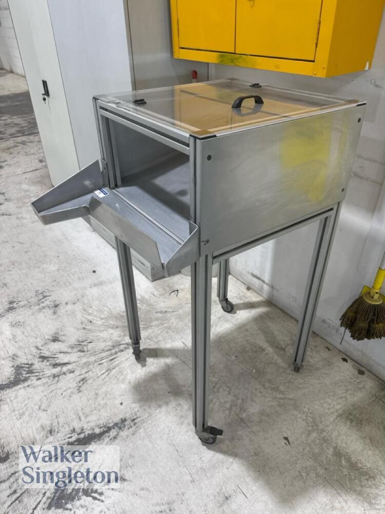 Mobile Manual Production Hopper with Picking Tray