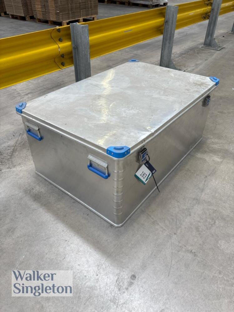 Lightweight Storage Chest with contents to include Straps and 30m ...