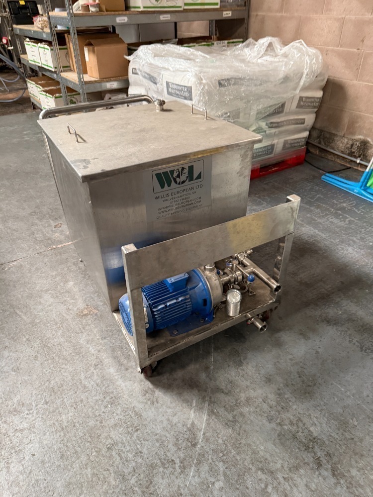 WILLIS EUROPEAN Stainless Steel Mobile CIP Tank