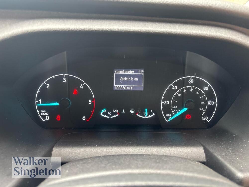 FORD Transit Custom 2.0 EcoBlue Low Roof Limited Van with Roof Rack ...