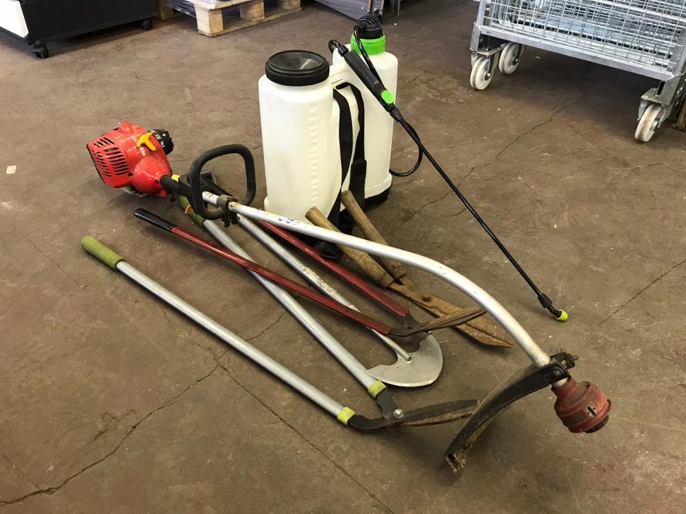 HOMELIGHT Mightlite Petrol Strimmer and Gardening Equipment to include ...